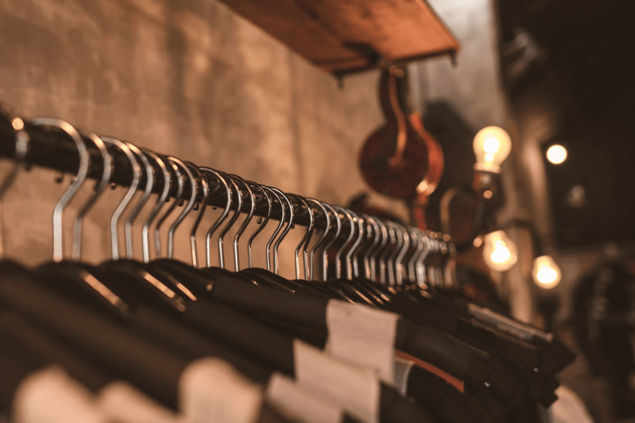 How To Buy The Second-Hand Clothes With The Style: Proven Tips - Lifegag