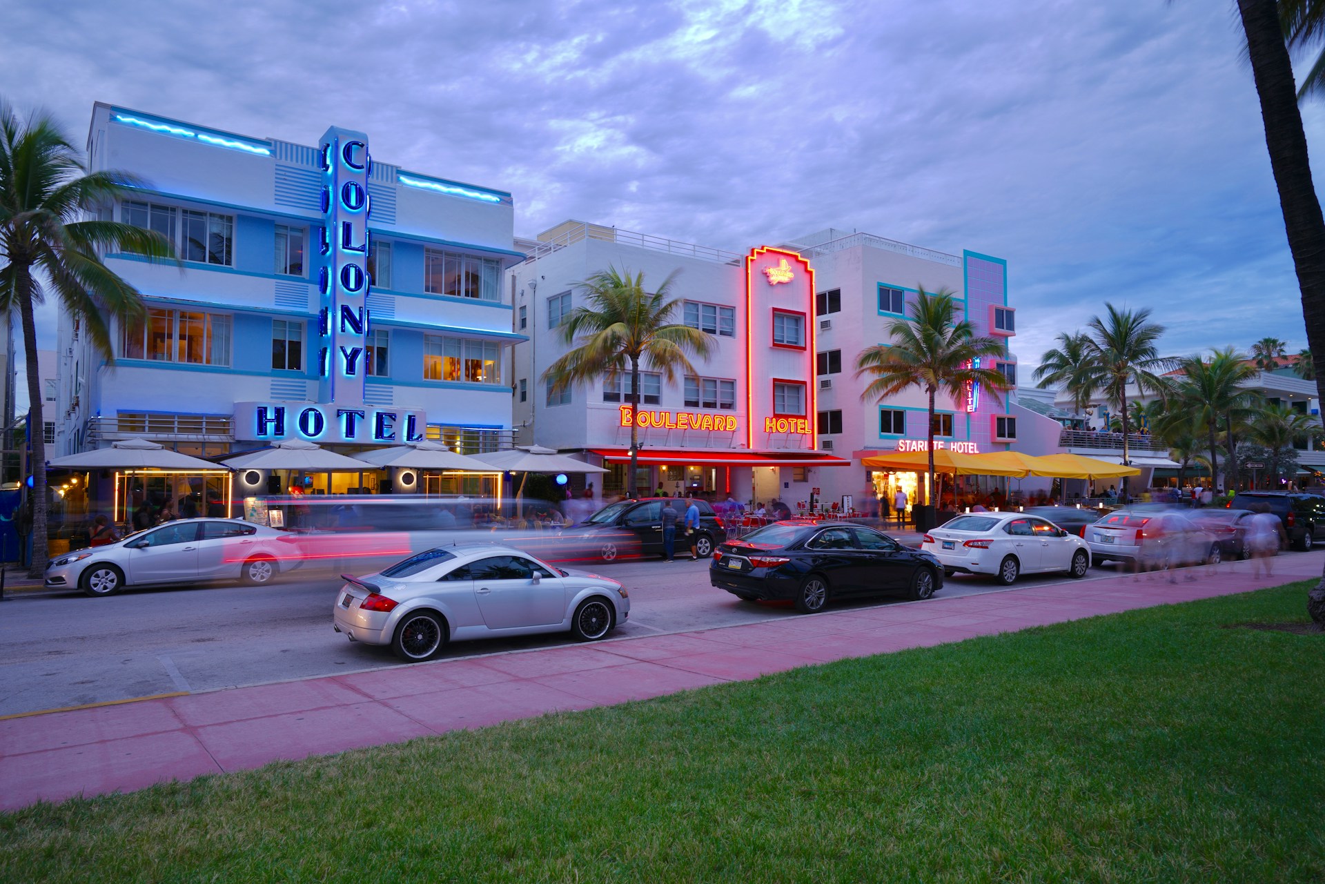 100+ Best Miami Insta Captions for Stunning Photos - Lifegag